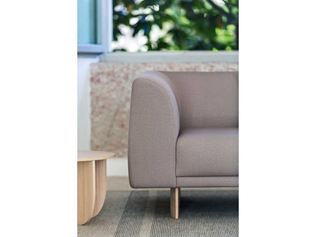 Tailor sofa - Bloom Furniture Studio